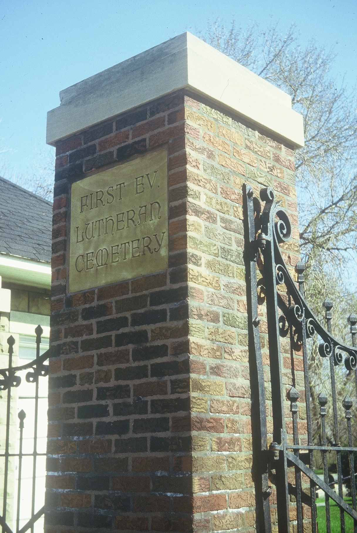 Celebrate Lutheran Cemeteries – Chicago and Cook County Cemeteries