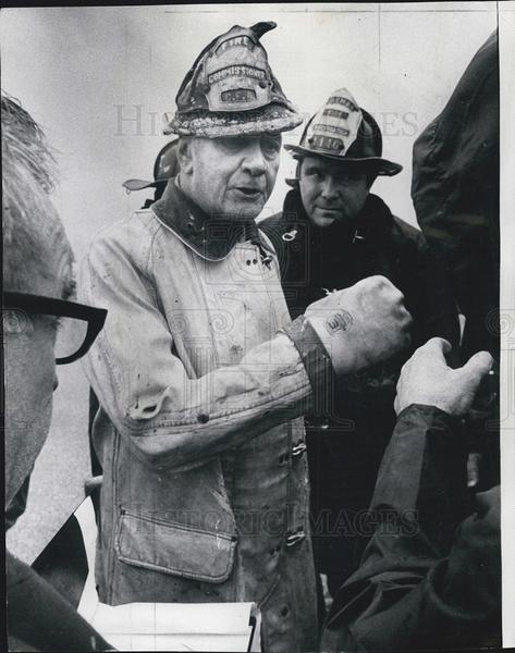 The Battered Helmet – Chicago and Cook County Cemeteries