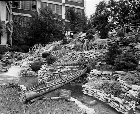 Fond Memories-Walter’s Waterfall – Chicago and Cook County Cemeteries