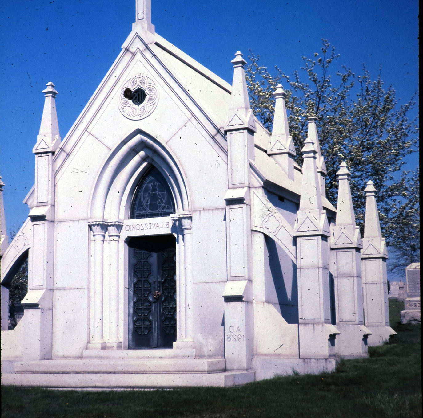 IMG_0382 fixed – Chicago and Cook County Cemeteries